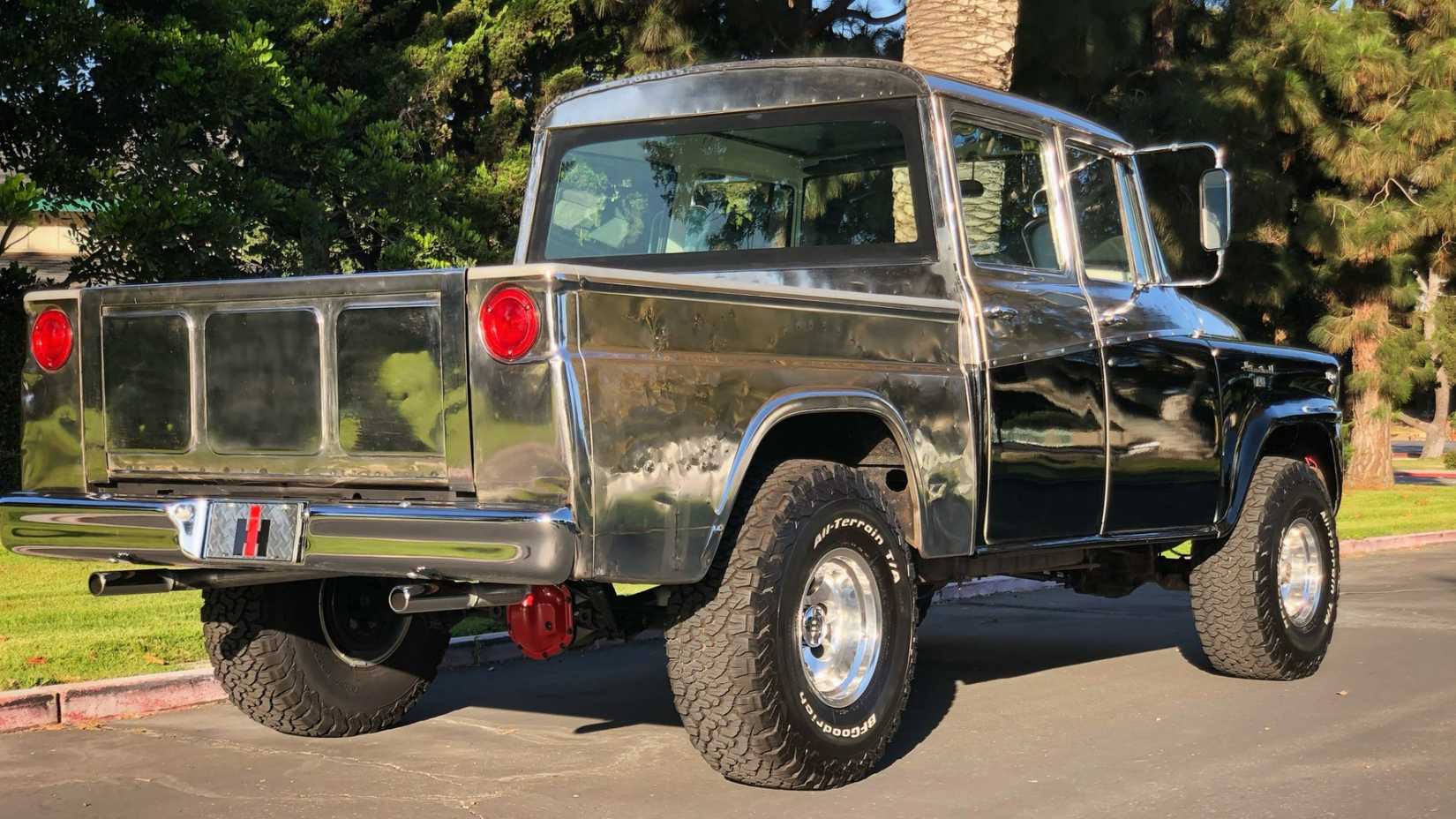 International Harvester Built America's First Crew Cab Pickup In The ...