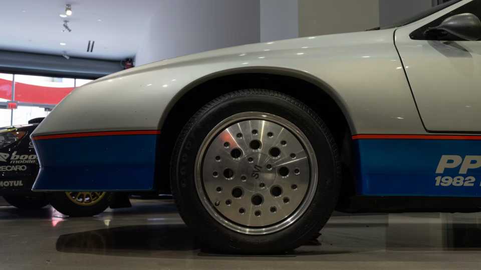 1982 Dodge Turbo Charger Gullwing Concept Heads To Mecum Auction