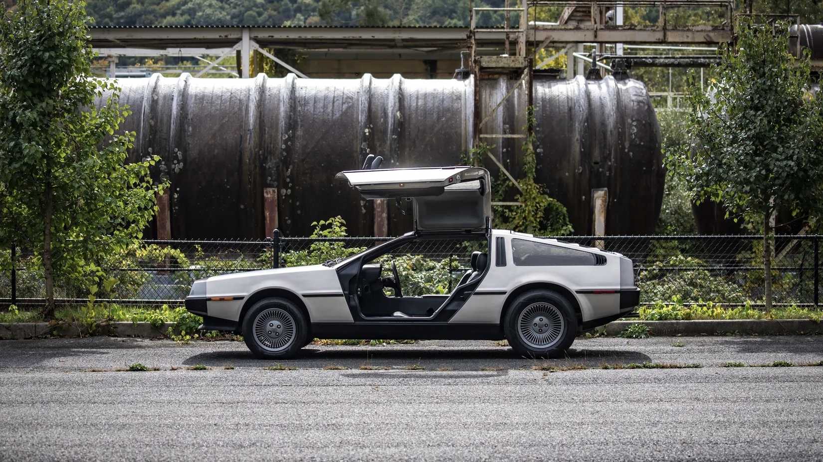 DeLorean DMC-12: The Unique Sports Car with a French-Sourced V6 Engine