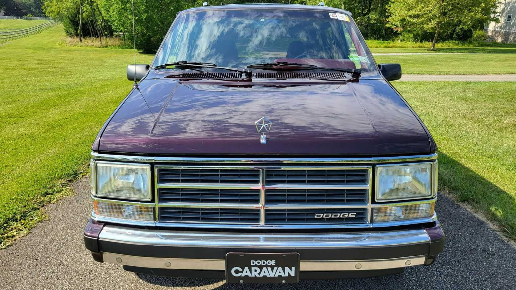 The Dodge Caravan Turbo Was A Very Weird Minivan With Ample Power