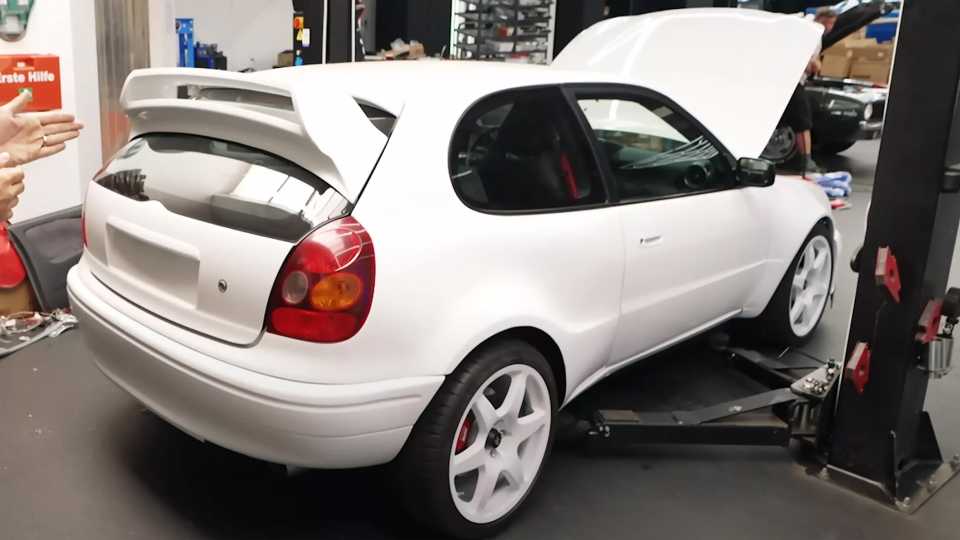 GR Yaris Engine Swap Turns This Clapped-Out Corolla Into A 90s Kid's Dream