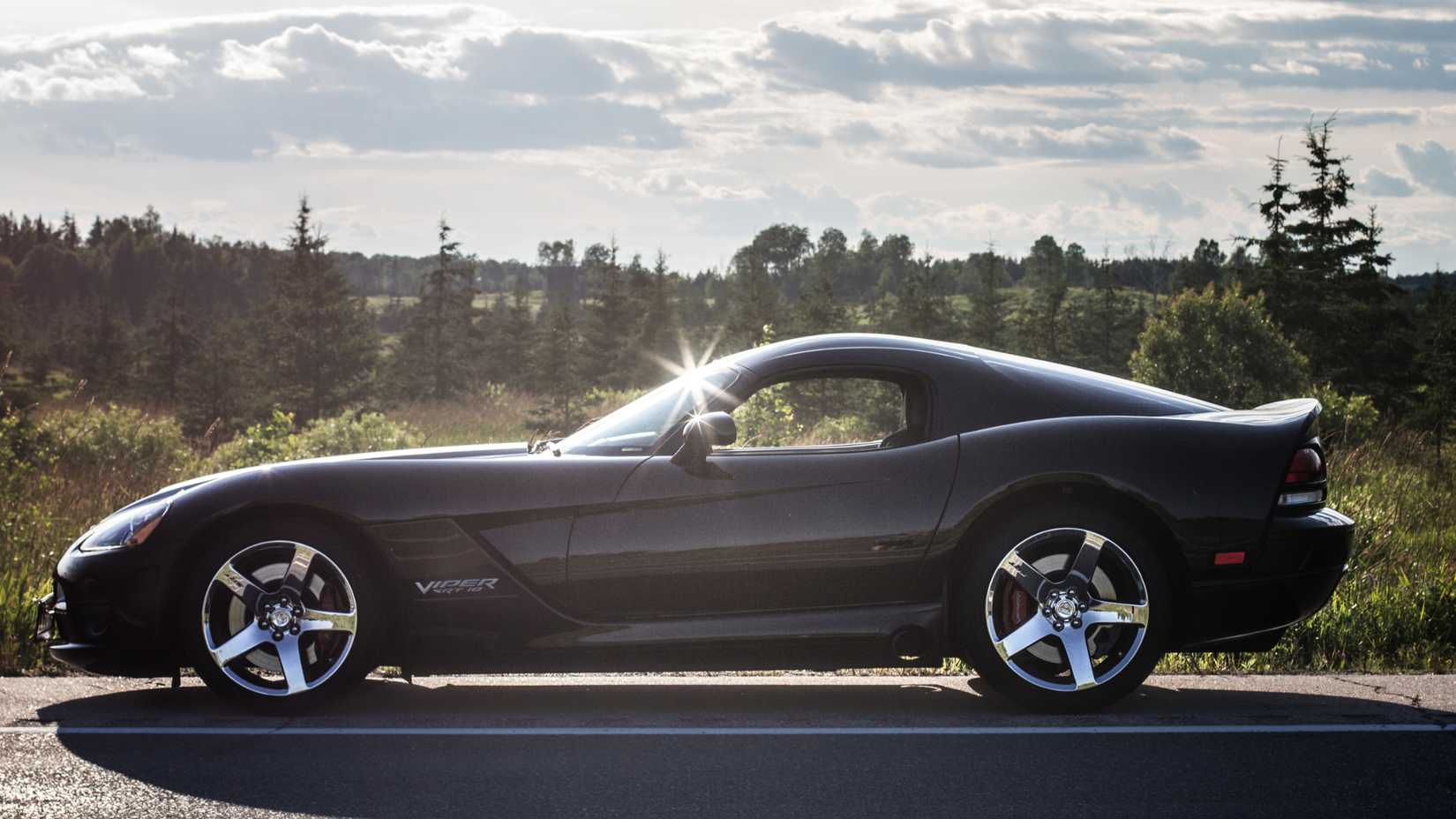 Why Do So Many Dodge Vipers Get Crashed? Exploring the Reasons Behind ...