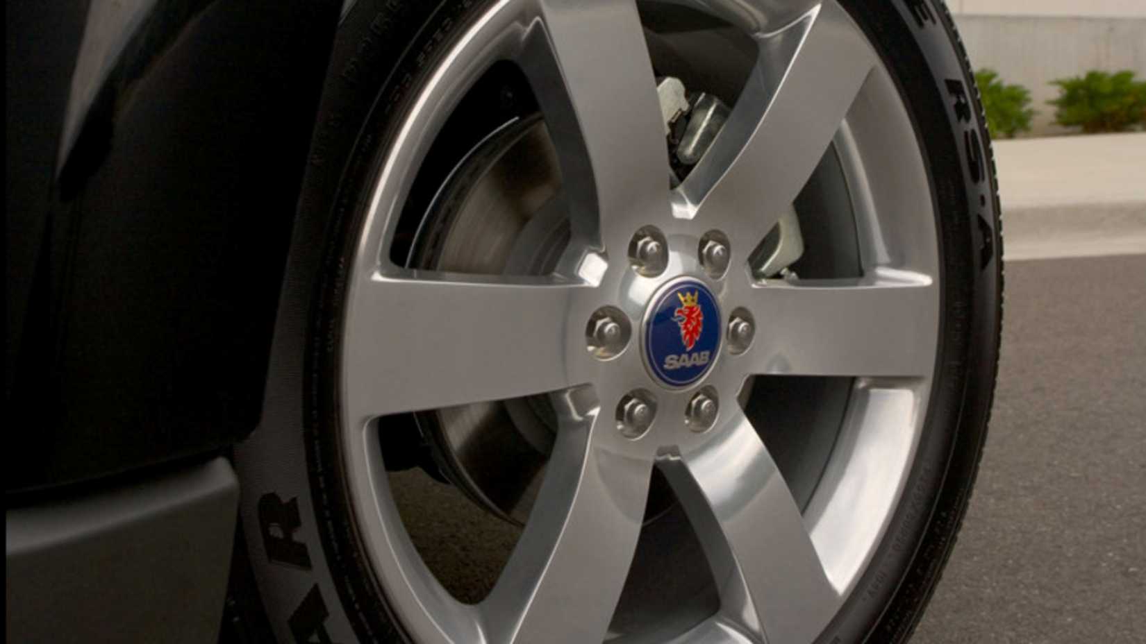 Saab 9-7x Aero: The Rare V8-Powered SUV with GM Roots