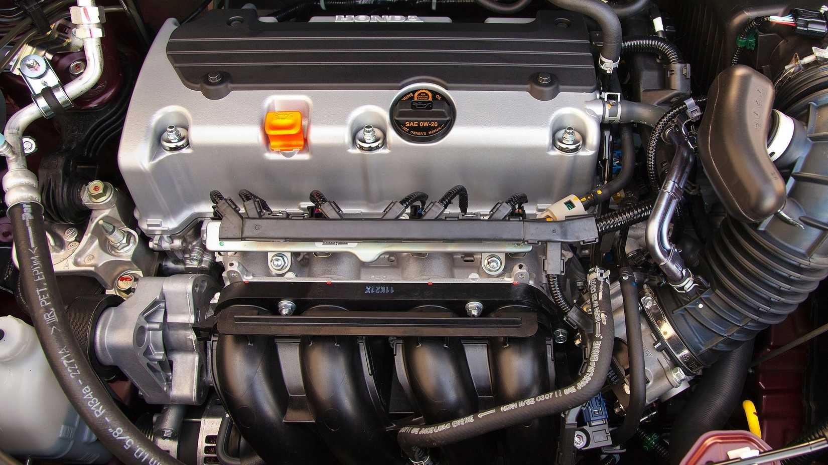 Honda's Ever-Popular 2015 CR-V Can Now Be Yours For Under $12,000