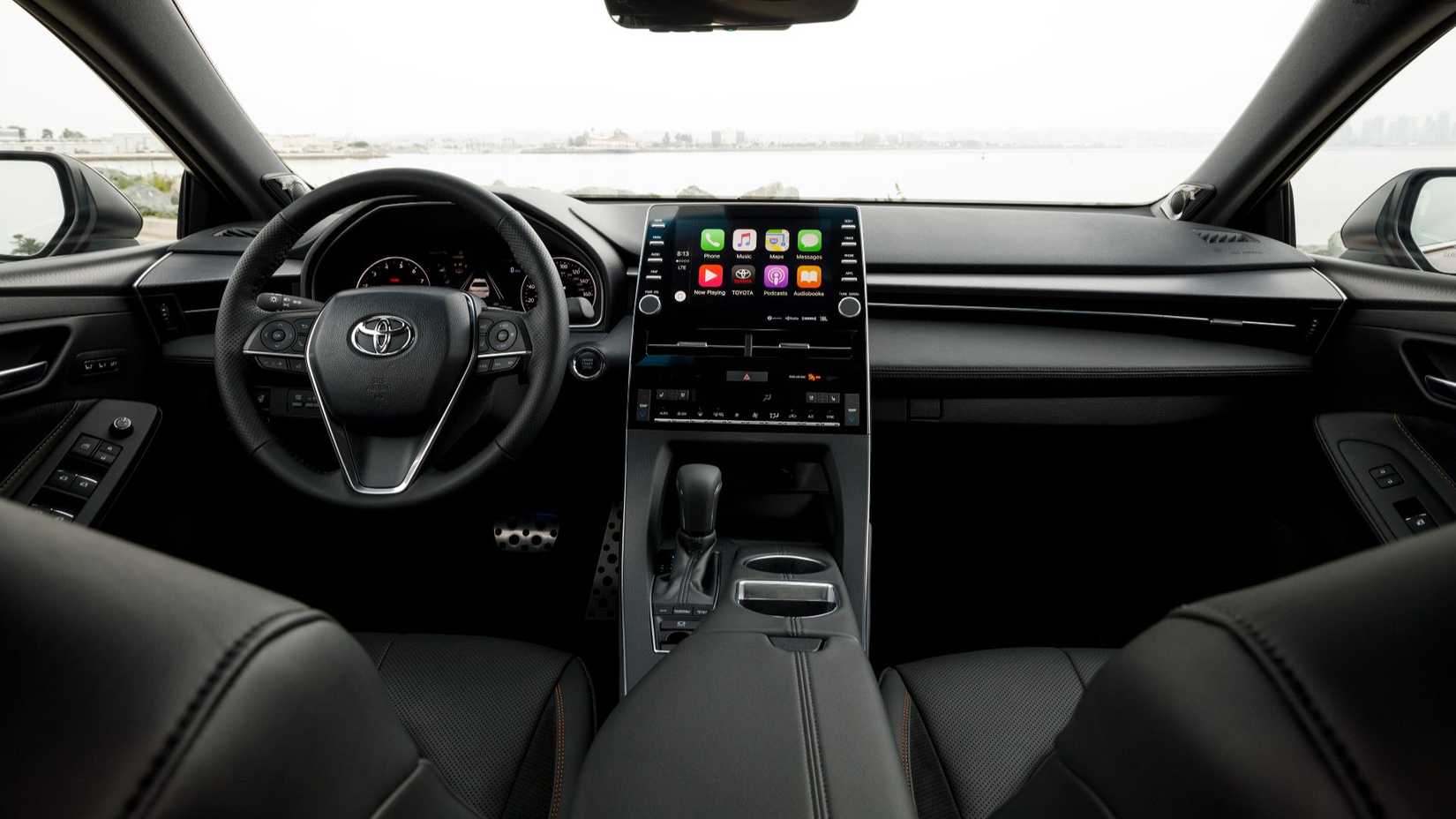Toyota's "Boring" Avalon Might Just Be The Best Car You Ever Buy