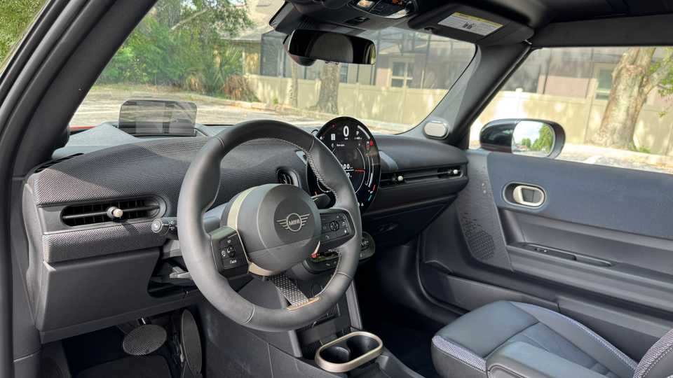 2025 Mini Cooper Hardtop - Overview Pricing, Photos & Specs