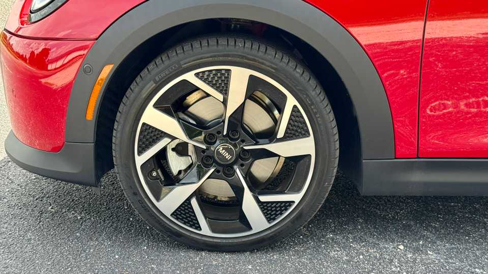 2025 Mini Cooper Hardtop Pricing, Photos & Specs