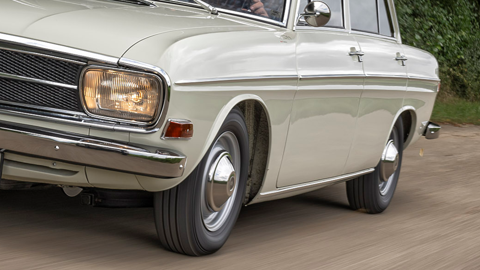 Learn The History Of the Audi 72 And Audi 100 That Saved Audi's ...