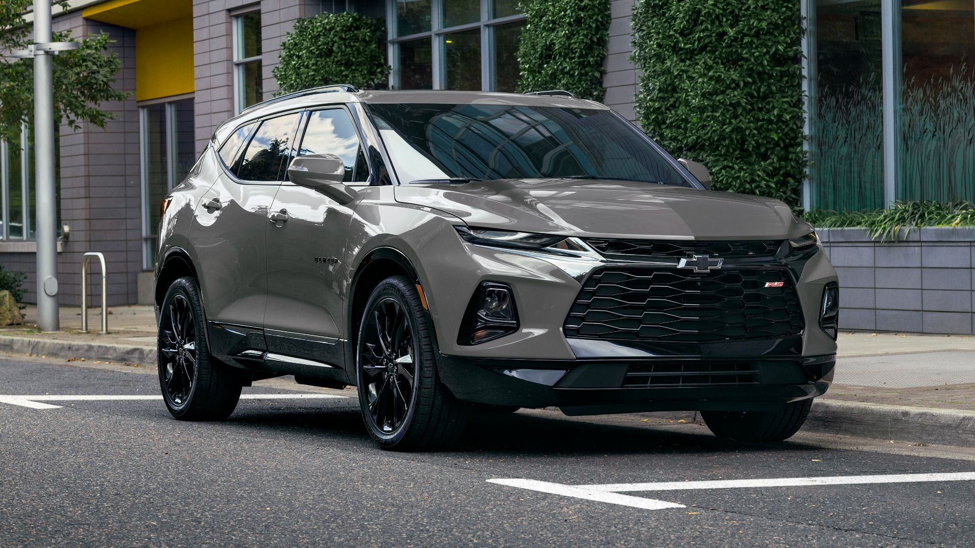 2024 Chevy K5 Blazer And GMC Jimmy SEMA Builds Look Like Genuine GM