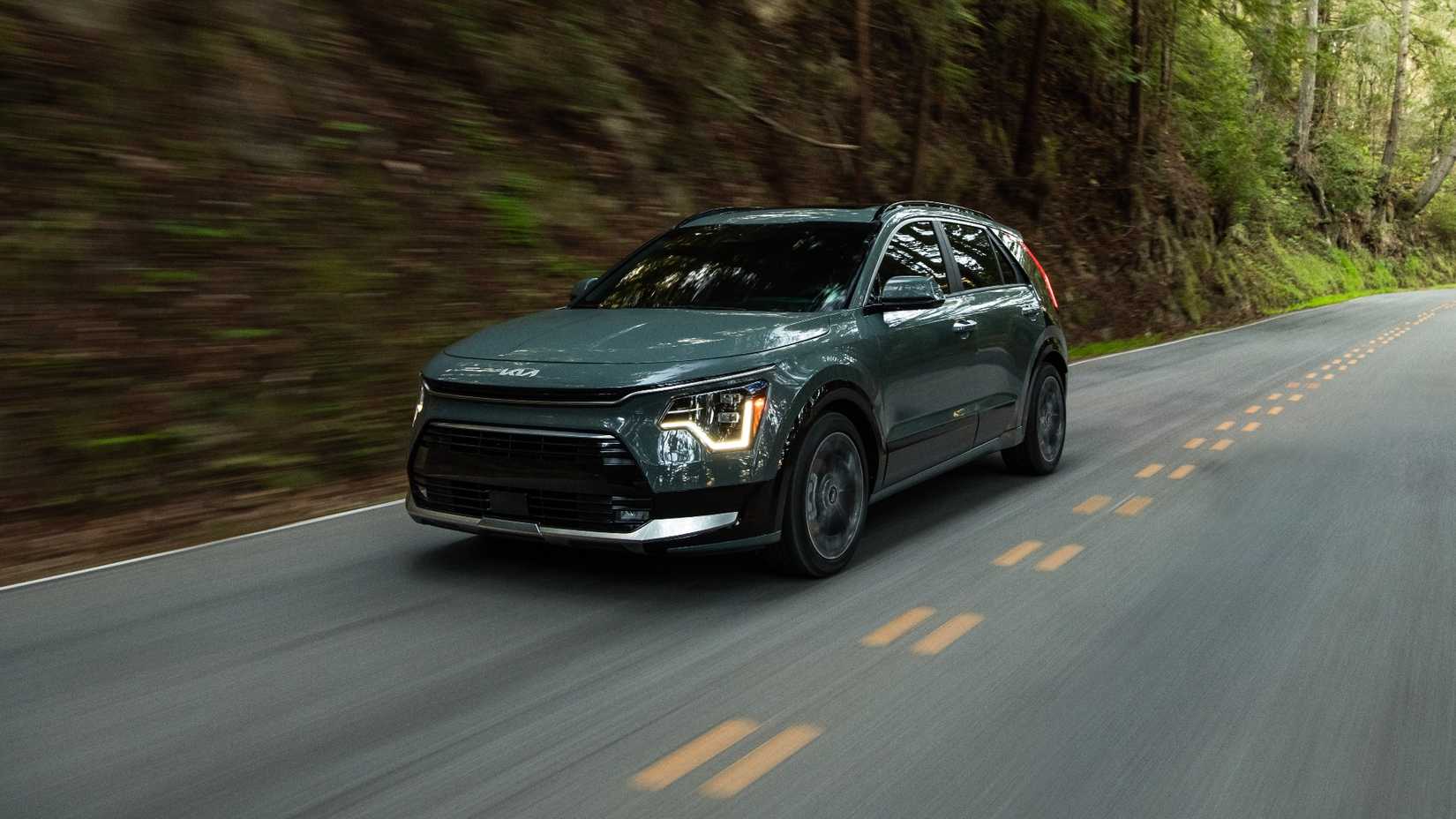 2025 Kia Niro Pricing, Photos & Specs