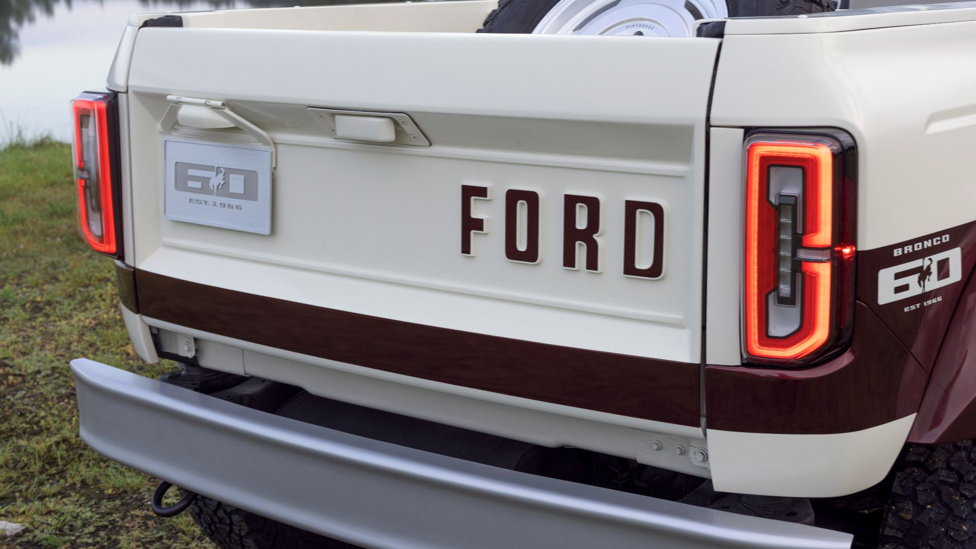 Ford Bronco: Review, Pricing, Photos, and Specs