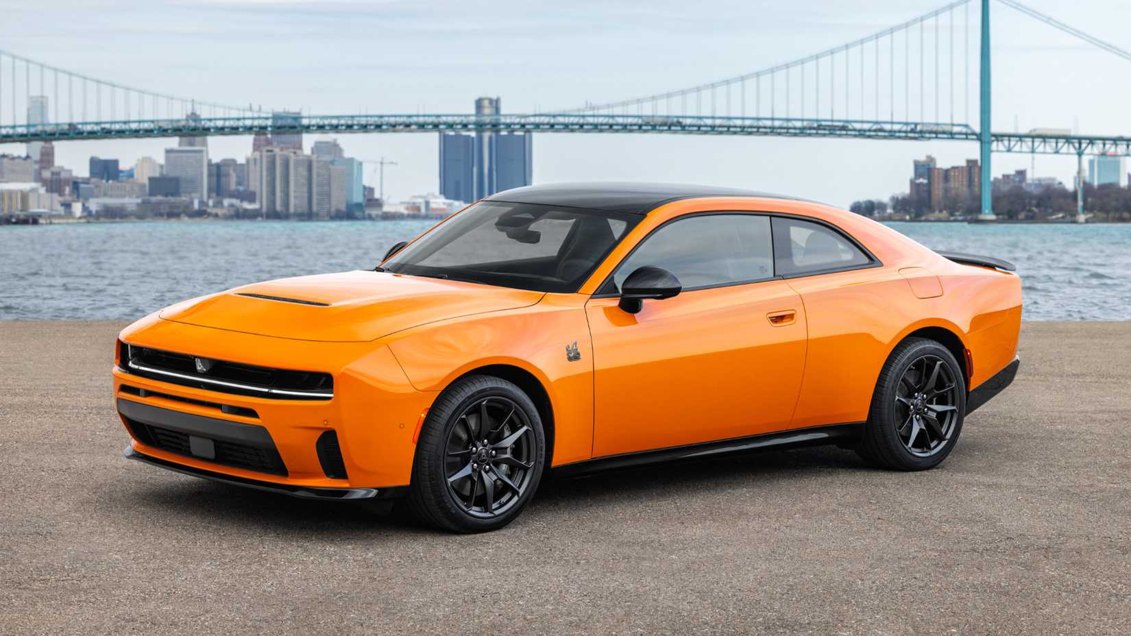 Dodge S Dream Garage The Durango And Charger Sixpack Combo That Packs