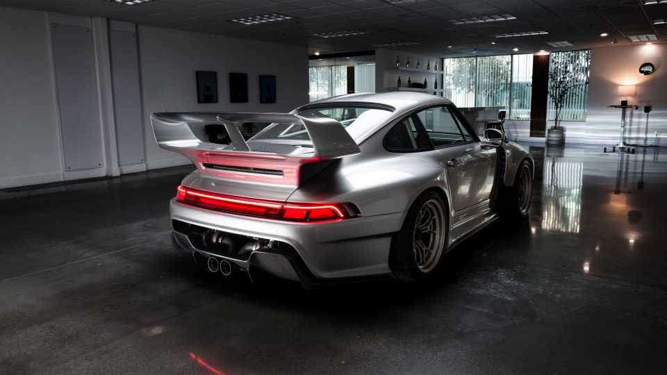 Gunther Werks F-26 Is A Porsche 911 Restomod With 1,000 Air-Cooled ...