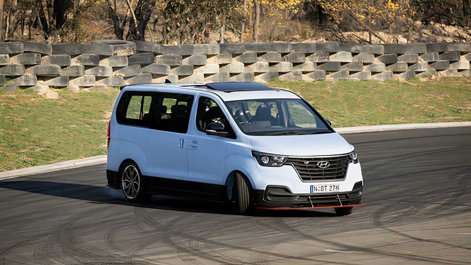 Hyundai iMax N Drift Bus: The High-Performance Minivan That Never Was