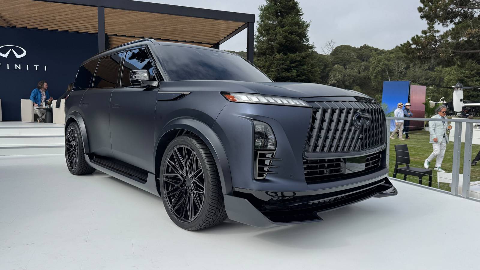 Infiniti ShowsTwo QX80 Concepts At Monterey: One For The Track And One For Dirt