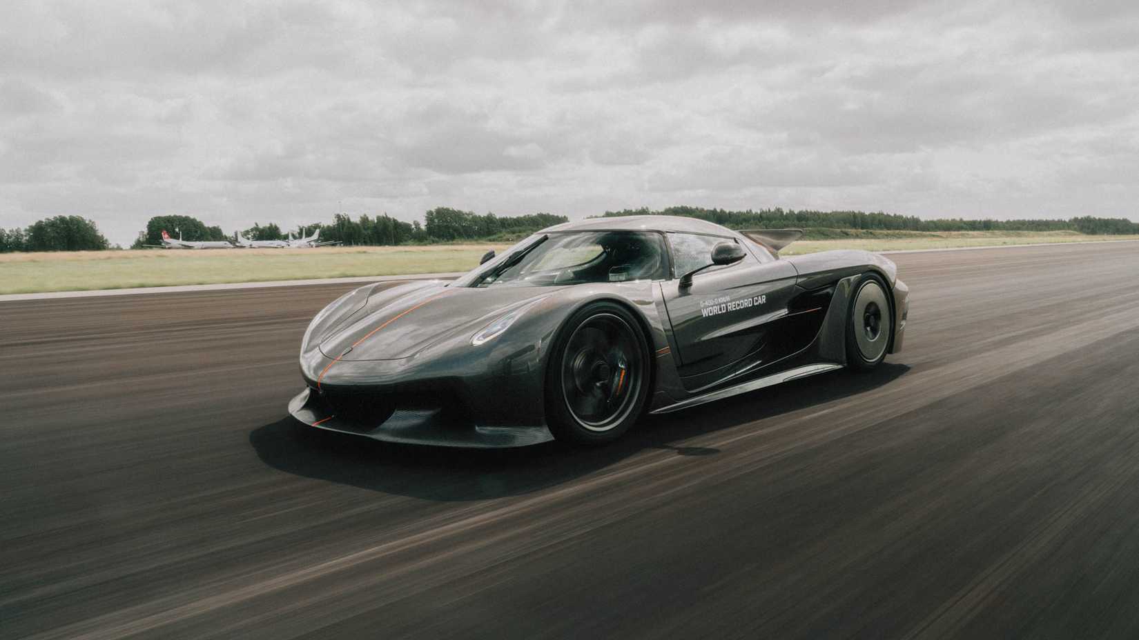 Koenigsegg Jesko Absolut Retakes 0-400-0 KPH Record With 25.21-Second Run