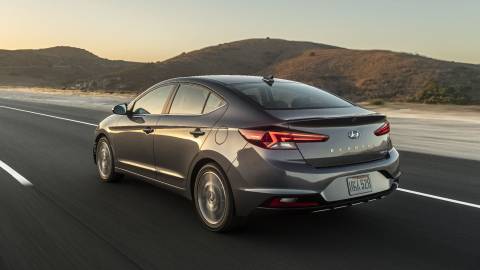 2020 Hyundai Elantra Pricing, Photos & Specs