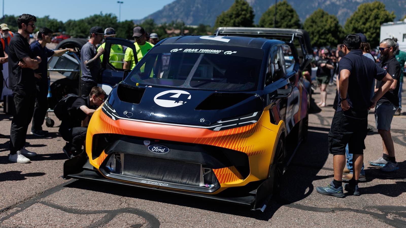 Ford SuperVan 4.2 Nabs A New Nürburgring Lap Record