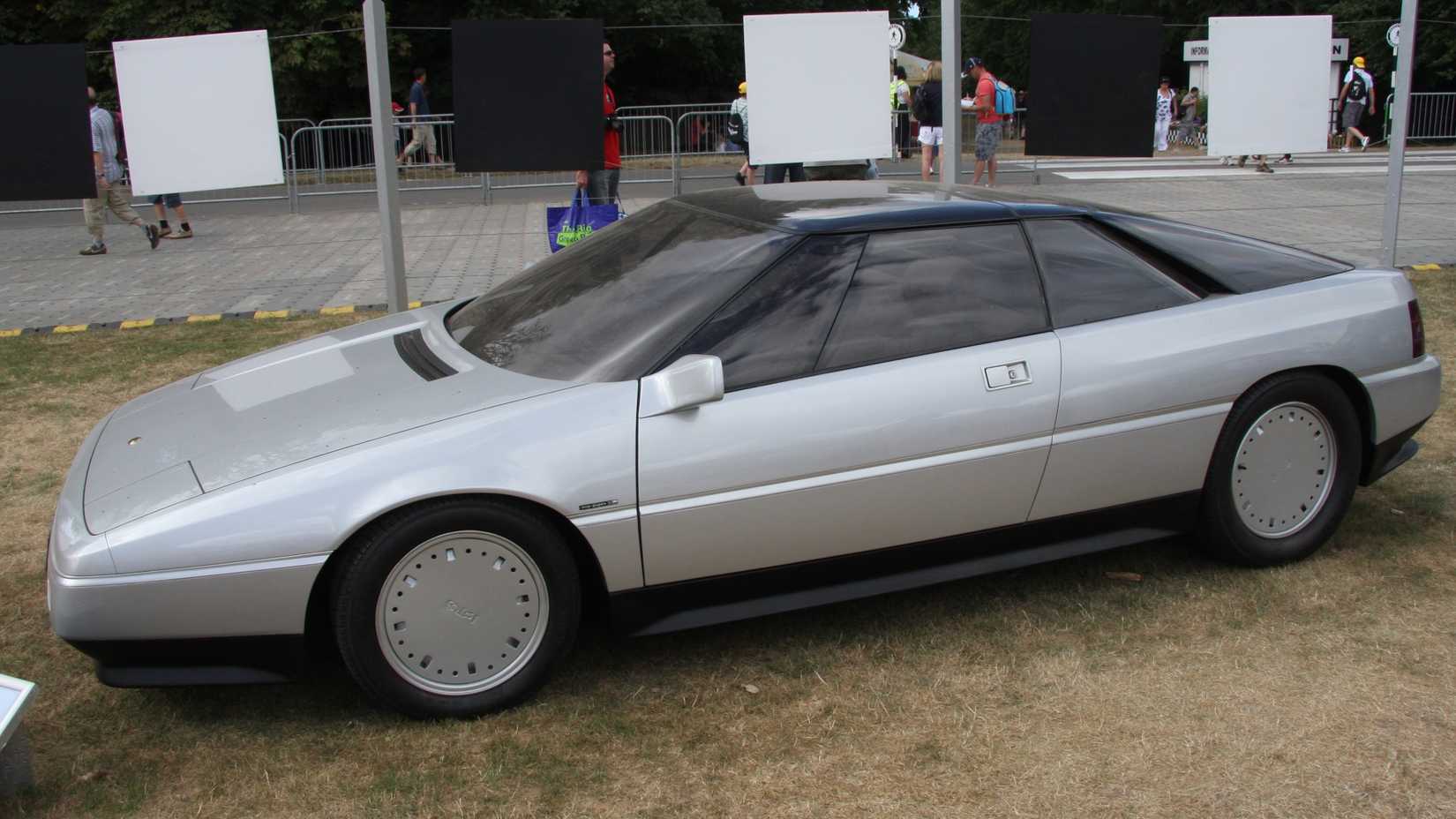 The Ford Maya Was A Series Of Wedge-Shaped Concepts From Italdesign