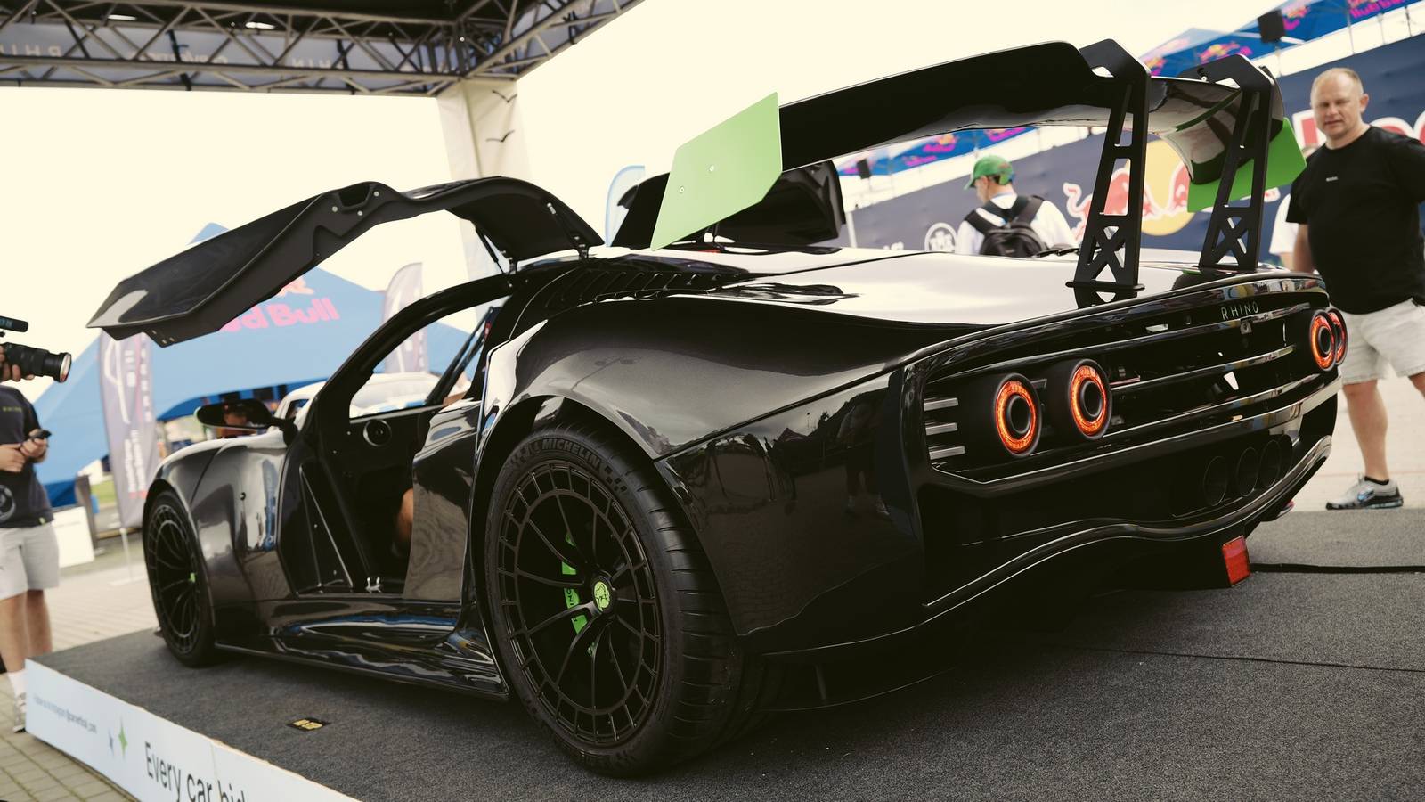 Rhino Racing RR01 Supercar Ready For Production, Now With Ford V8 Power