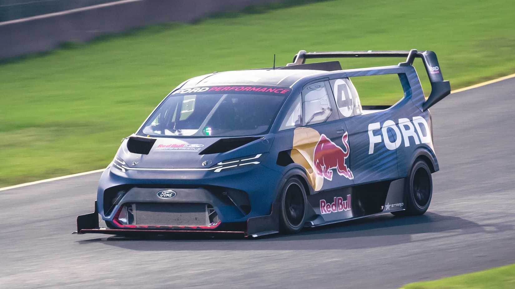 Ford SuperVan 4.2 Nabs A New Nürburgring Lap Record
