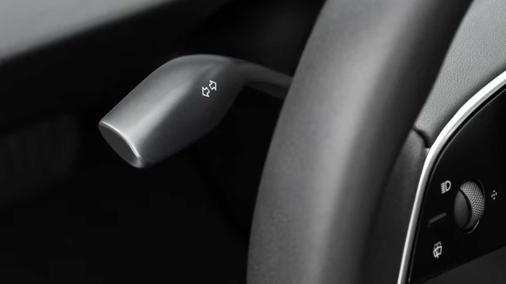 The First Factory-Fitted Turn Signals Were Obviously Not Invented By BMW