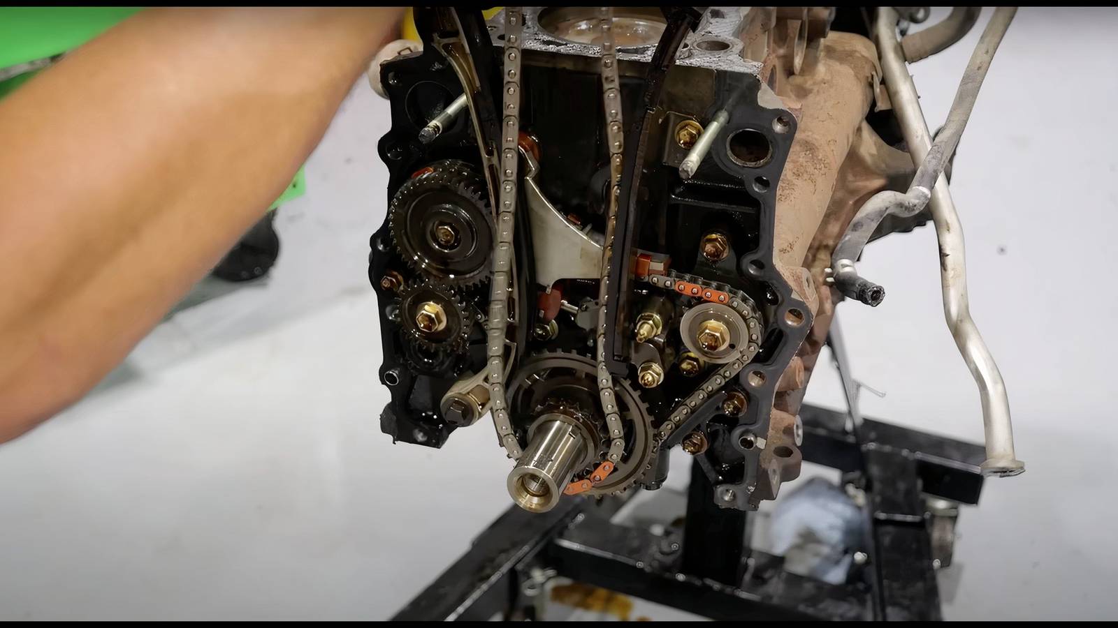 300,000-Mile Toyota 3RZ Four-Cylinder Teardown Shows Why These Engines ...