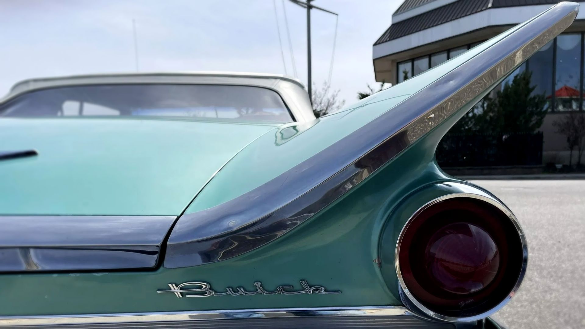 Why The Tesla Roadster Is A Guaranteed Future Classic
