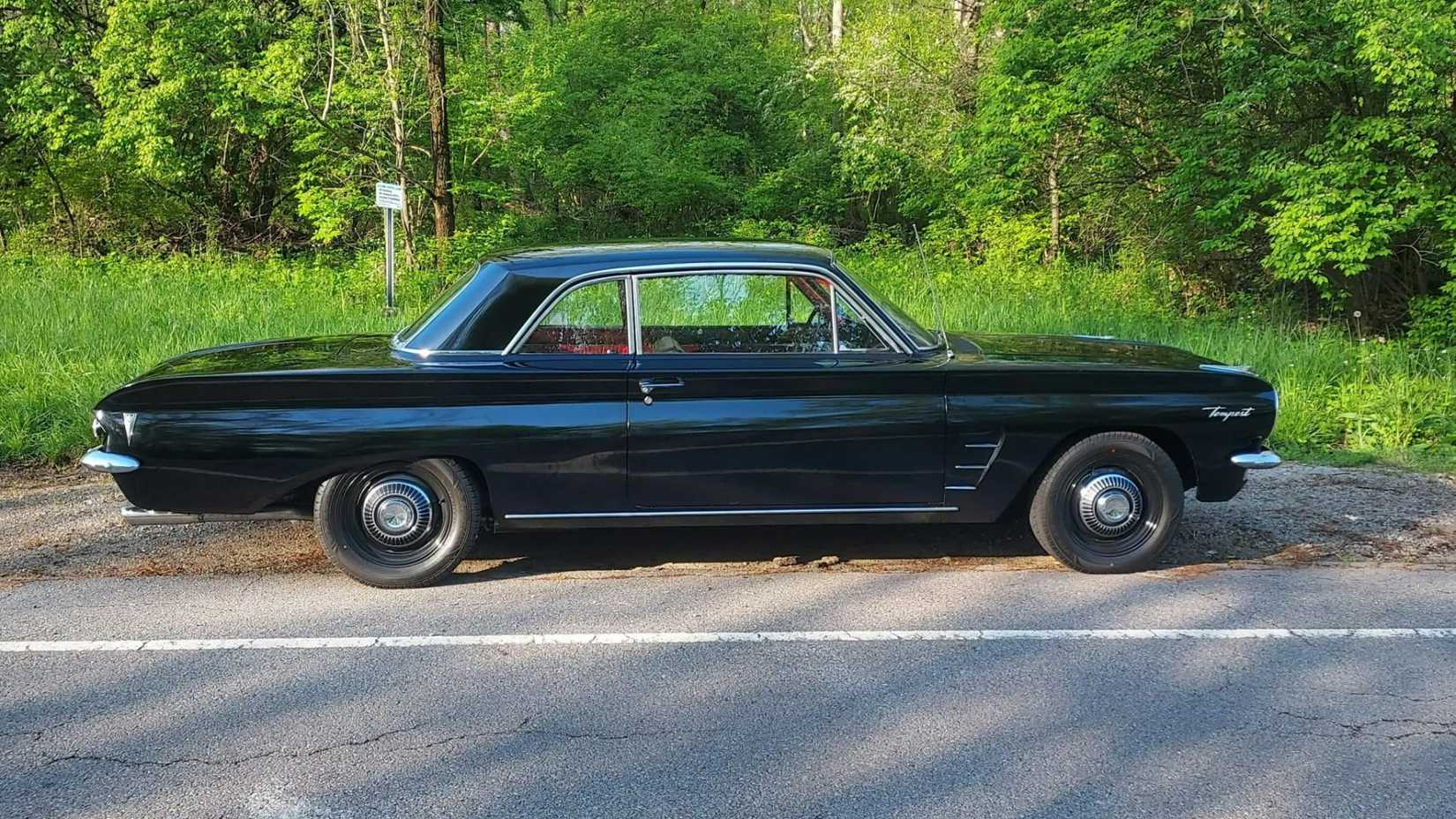 The Pontiac Temptest Was A Revolutionary Compact Sedan In The Early 1960s