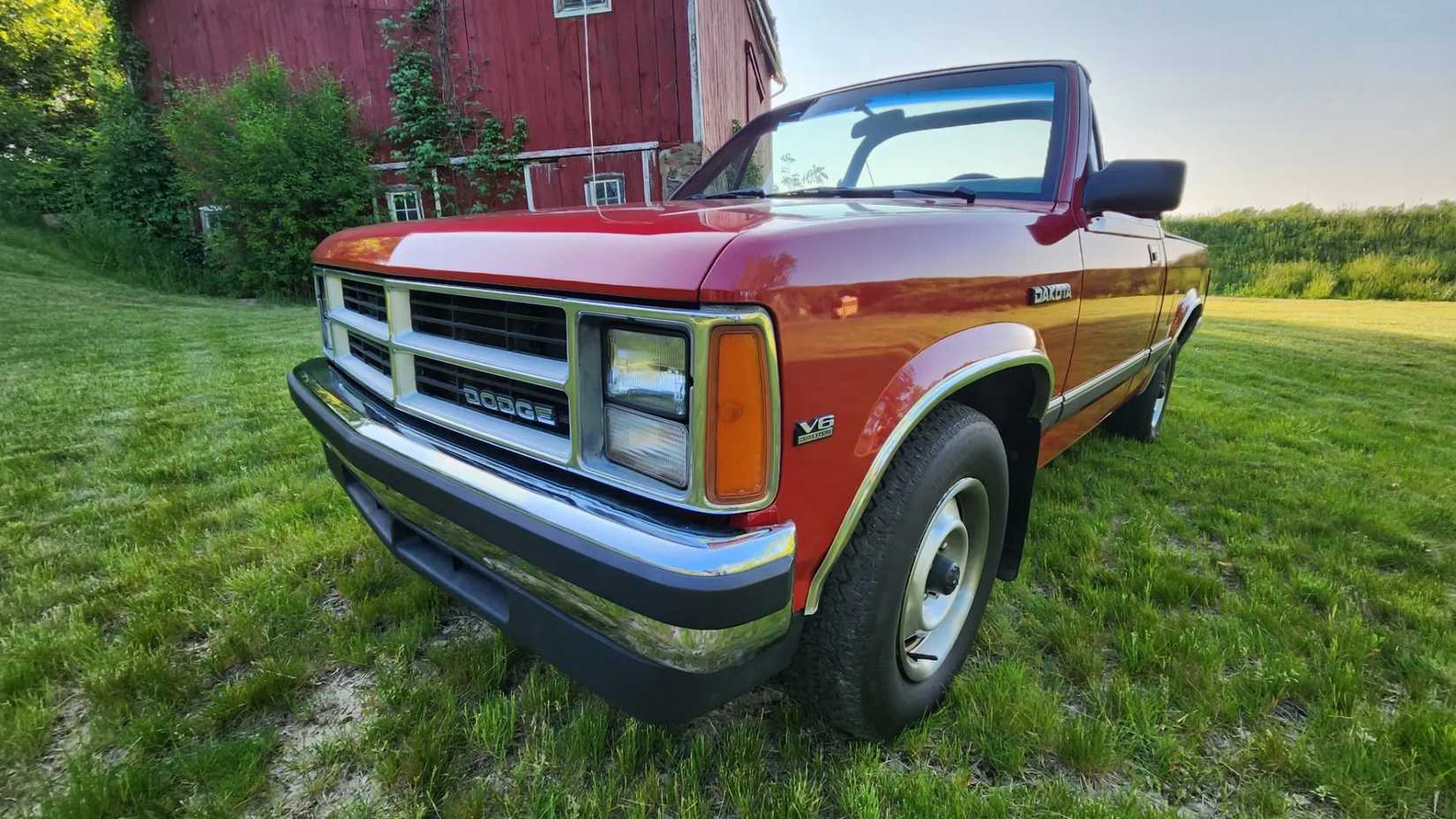 The Rise and Fall of the Dodge Dakota Convertible: A 90s Pickup Truck Flop