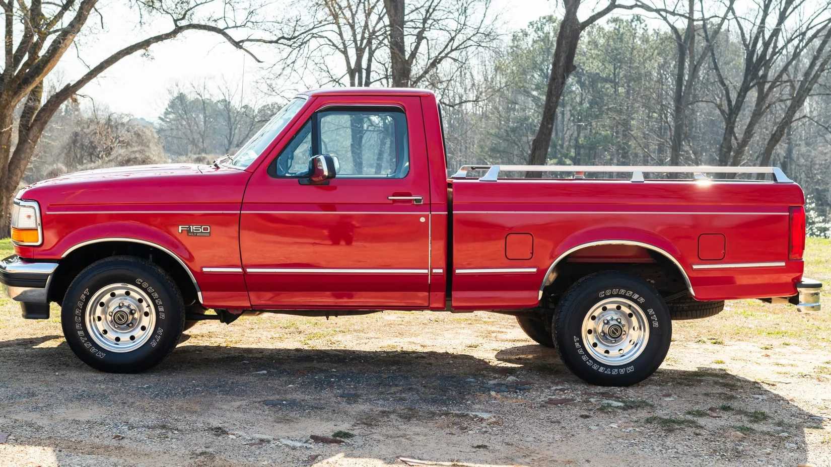 The Last Full-Size Pickup Truck With A Dual-Tank Was A Ford F-150