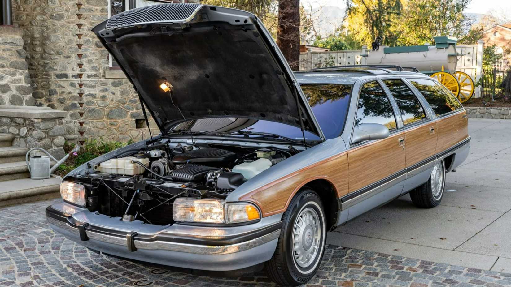 buick roadmaster specs