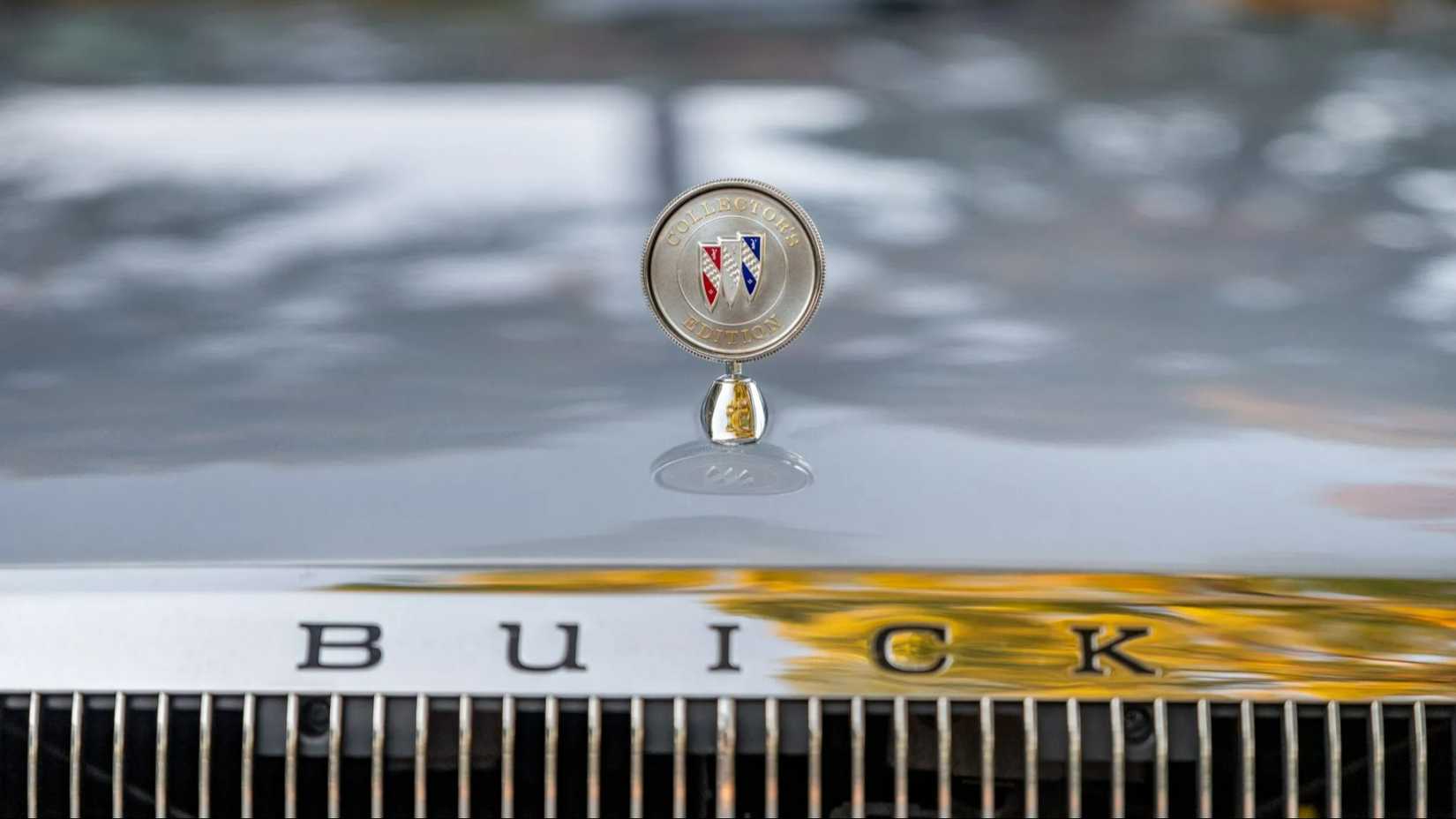 Buick's Roadmaster Is The Coolest Station Wagon Ever Made