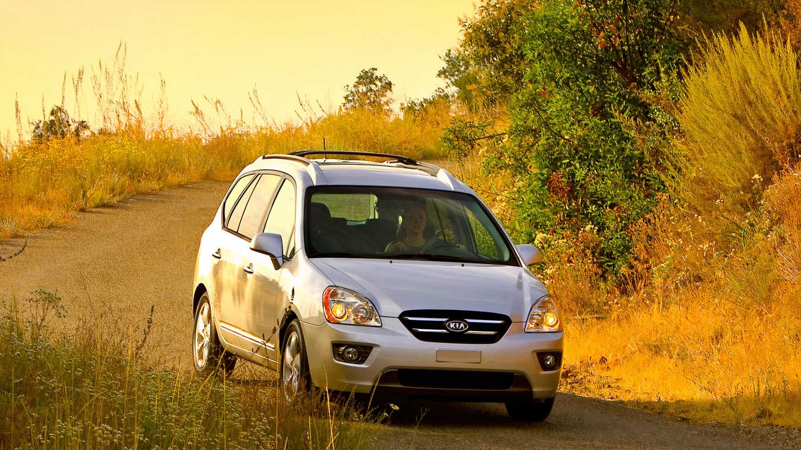 The V6 Kia Rondo Is A Bargain In 2025