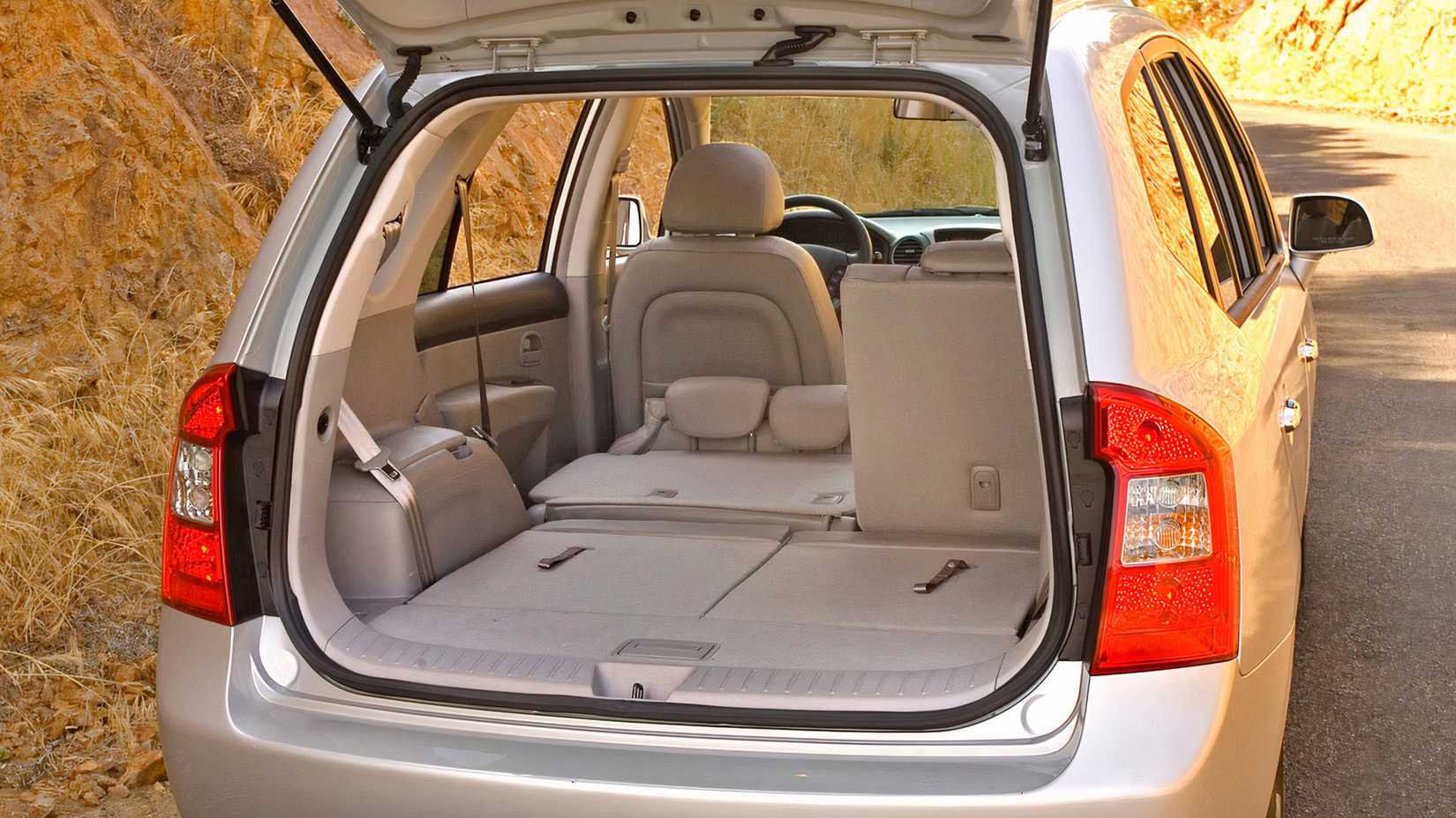 The V6 Kia Rondo Is A Bargain In 2025