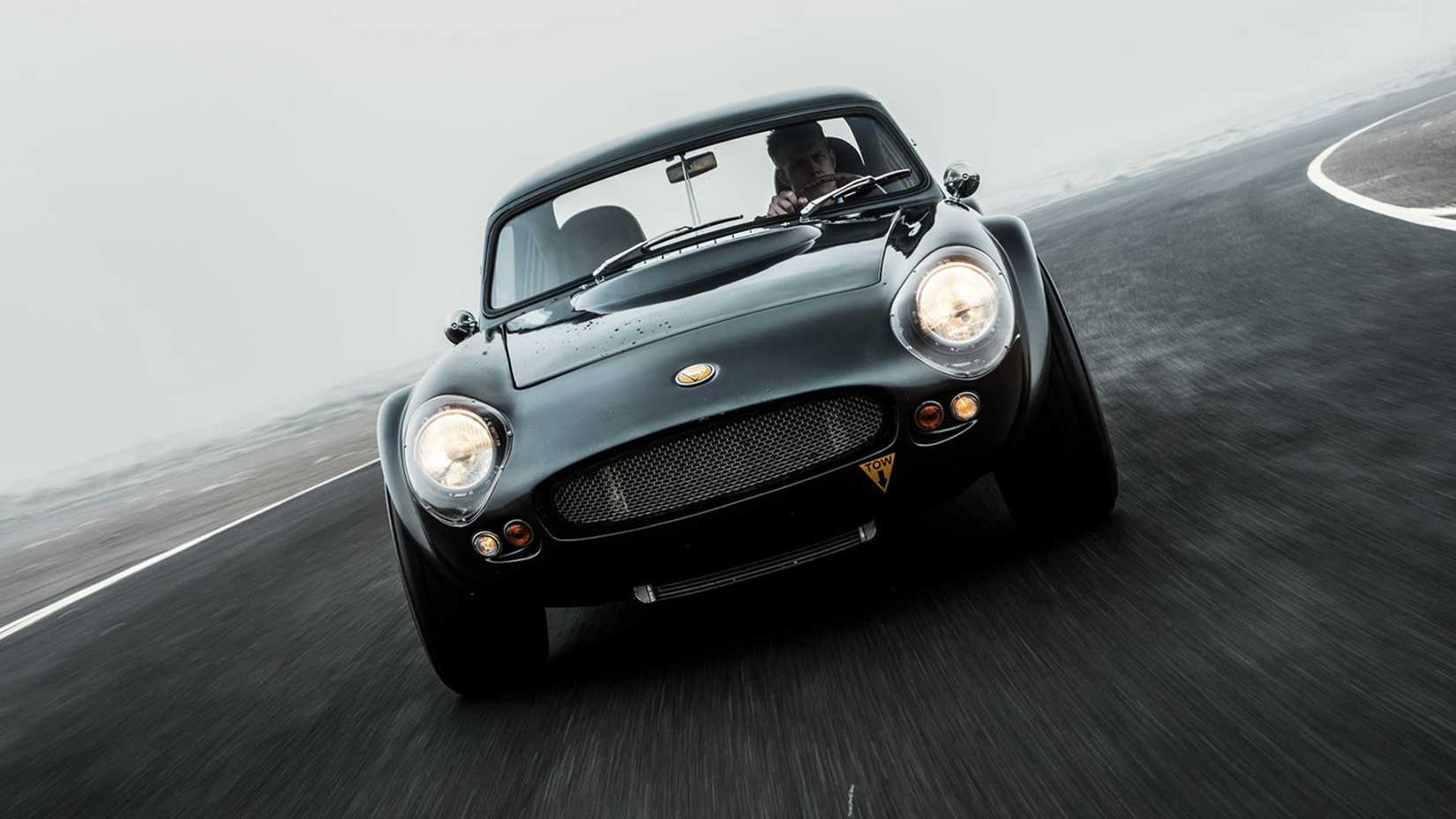 Ginetta's Remastered G10 Sports Car Has A Meaty V8 Under The Hood