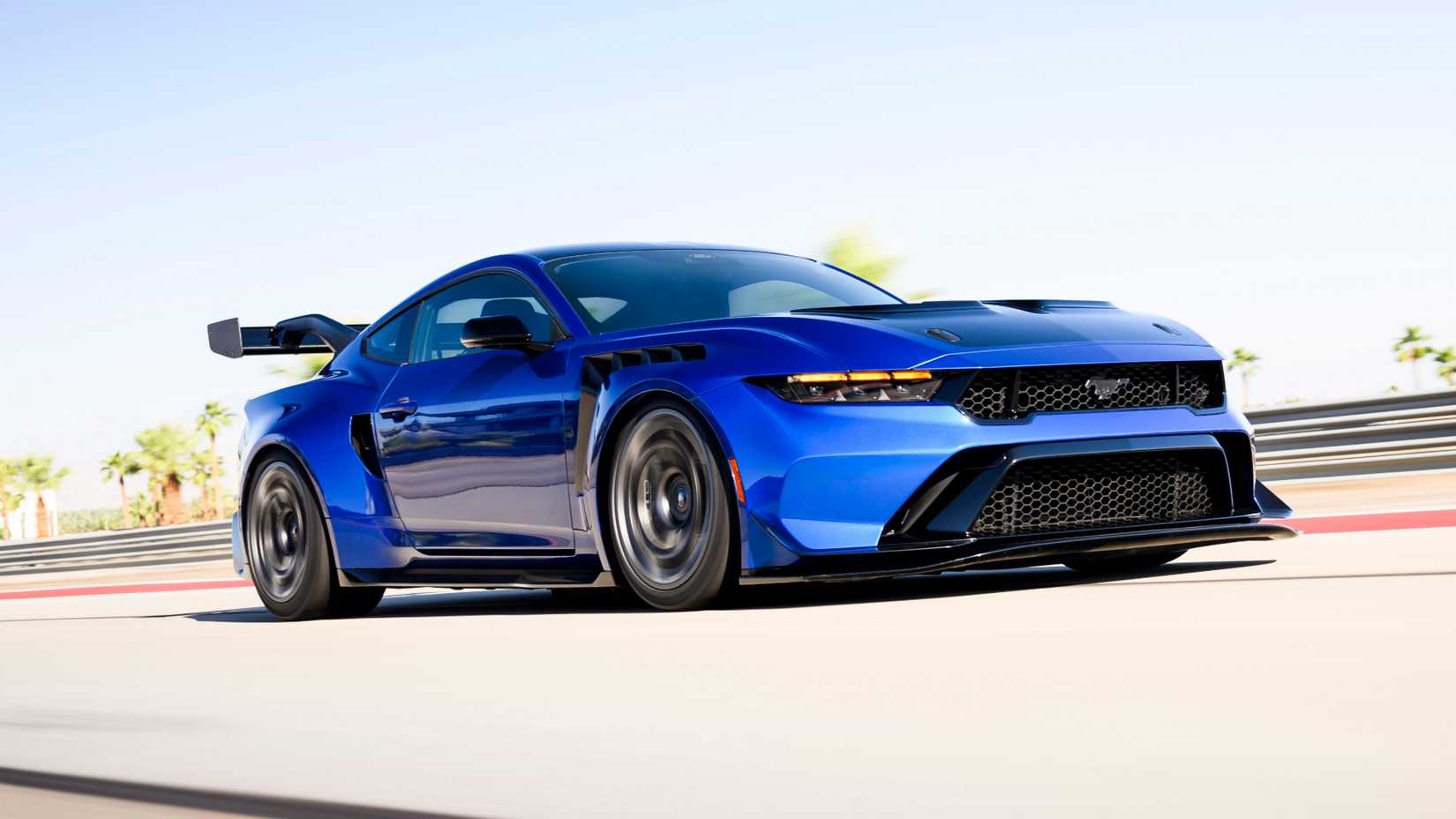 The Buzz Awards: Nissan Leaf Named Car Of The Year For 2026