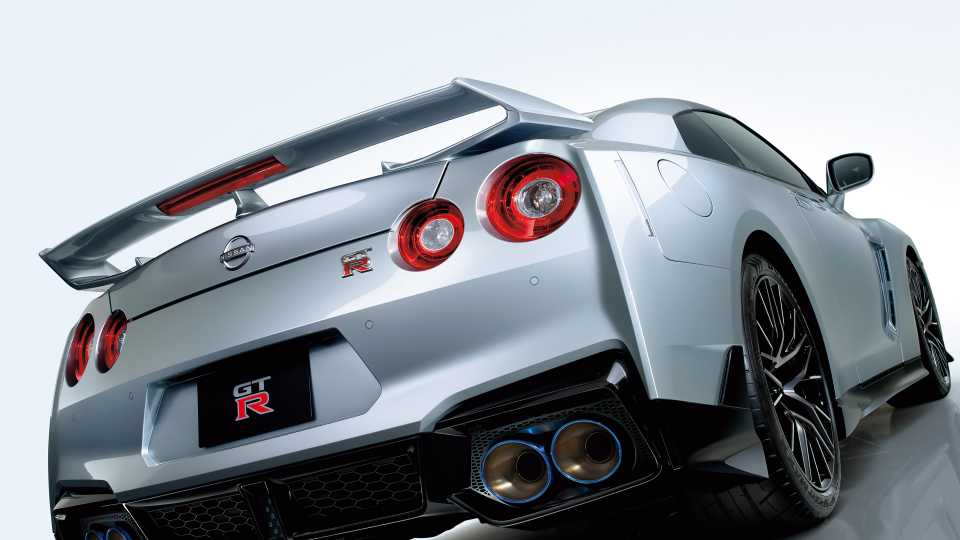 2024 Nissan GT-R Pricing, Photos & Specs