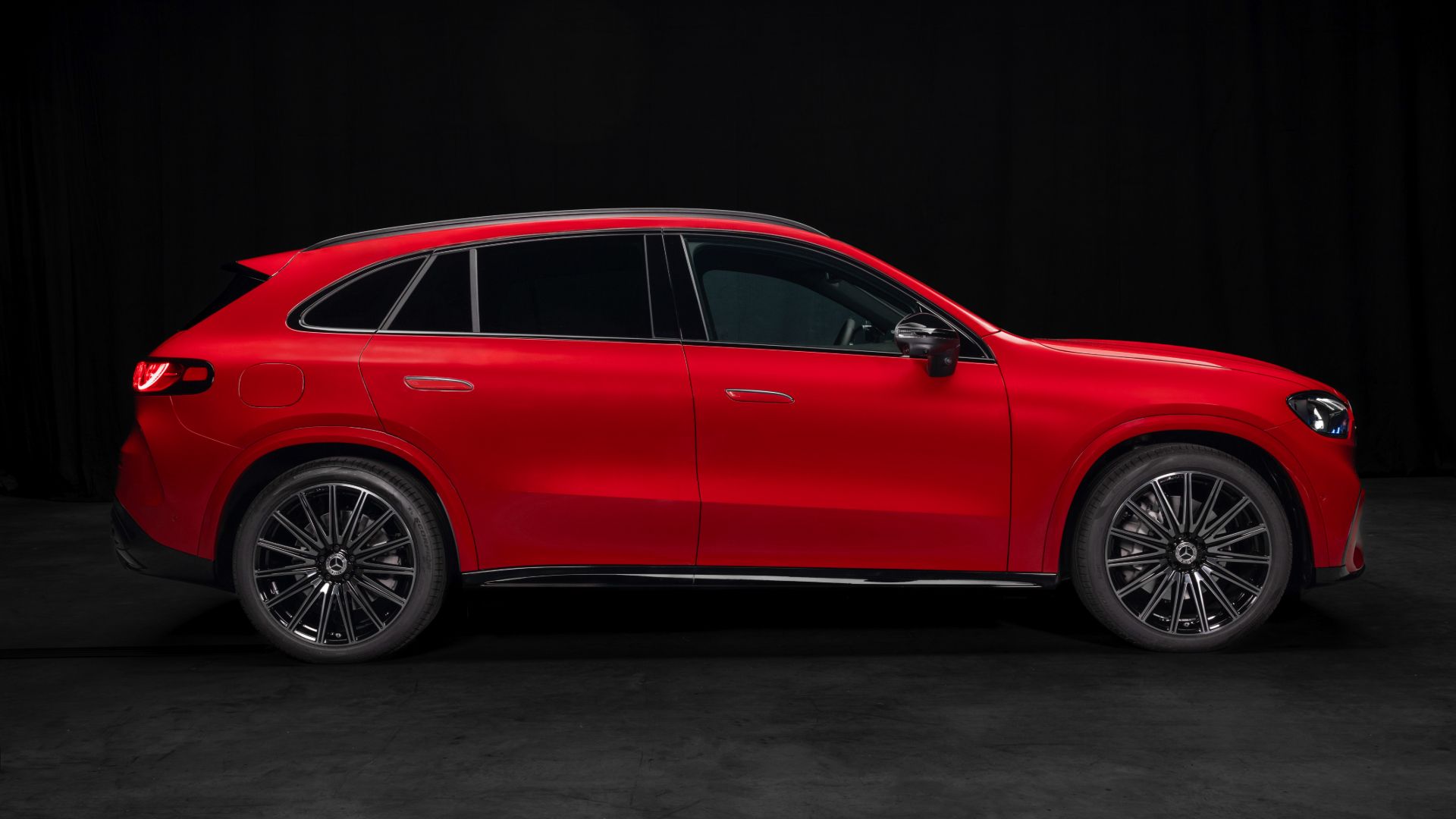 2027 Mercedes-Benz GLC Debuts: 483-HP EV To Take On The BMW iX3