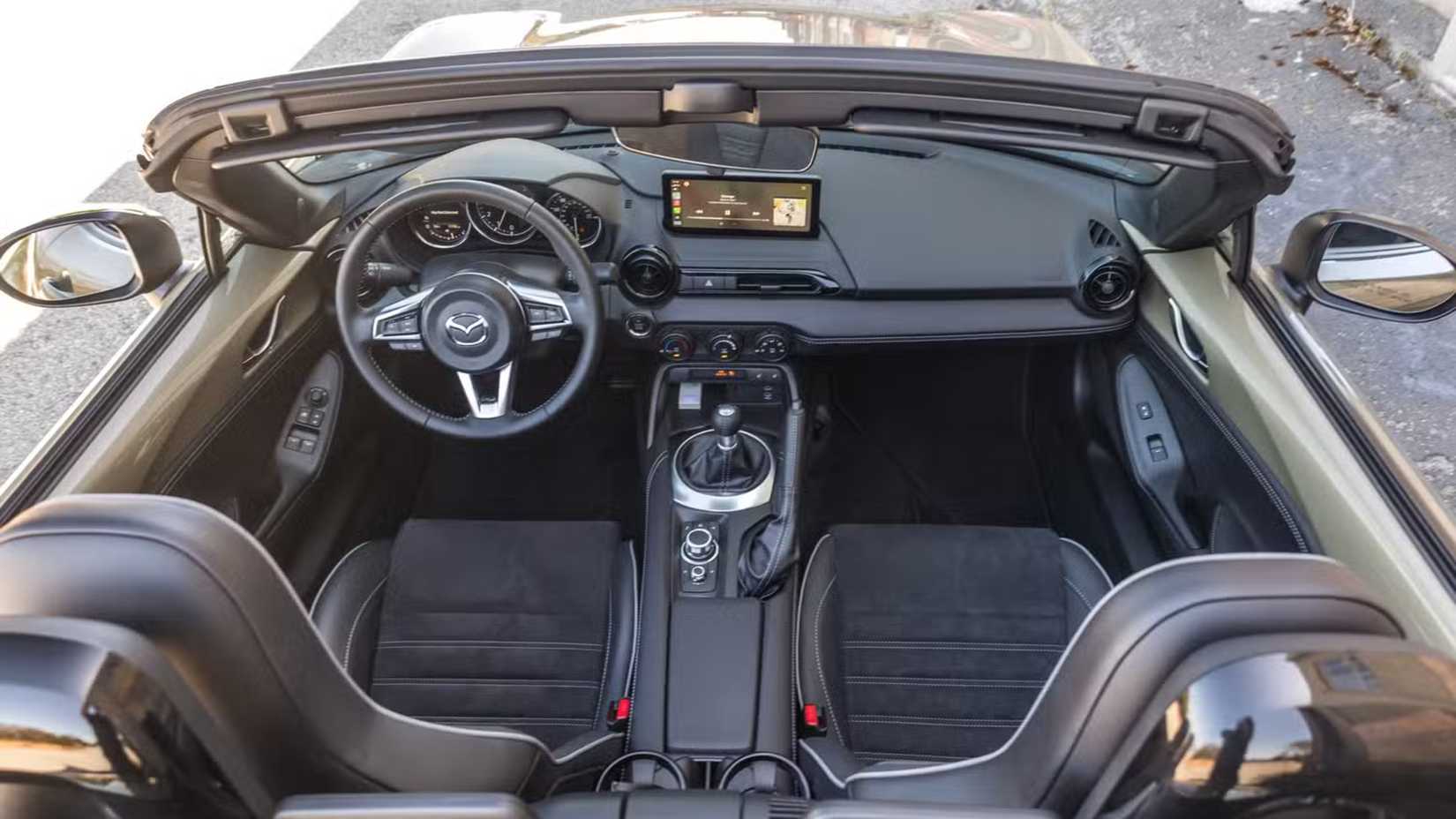 Here's Why Now Is The Best Time Of The Year To Buy A Mazda Miata