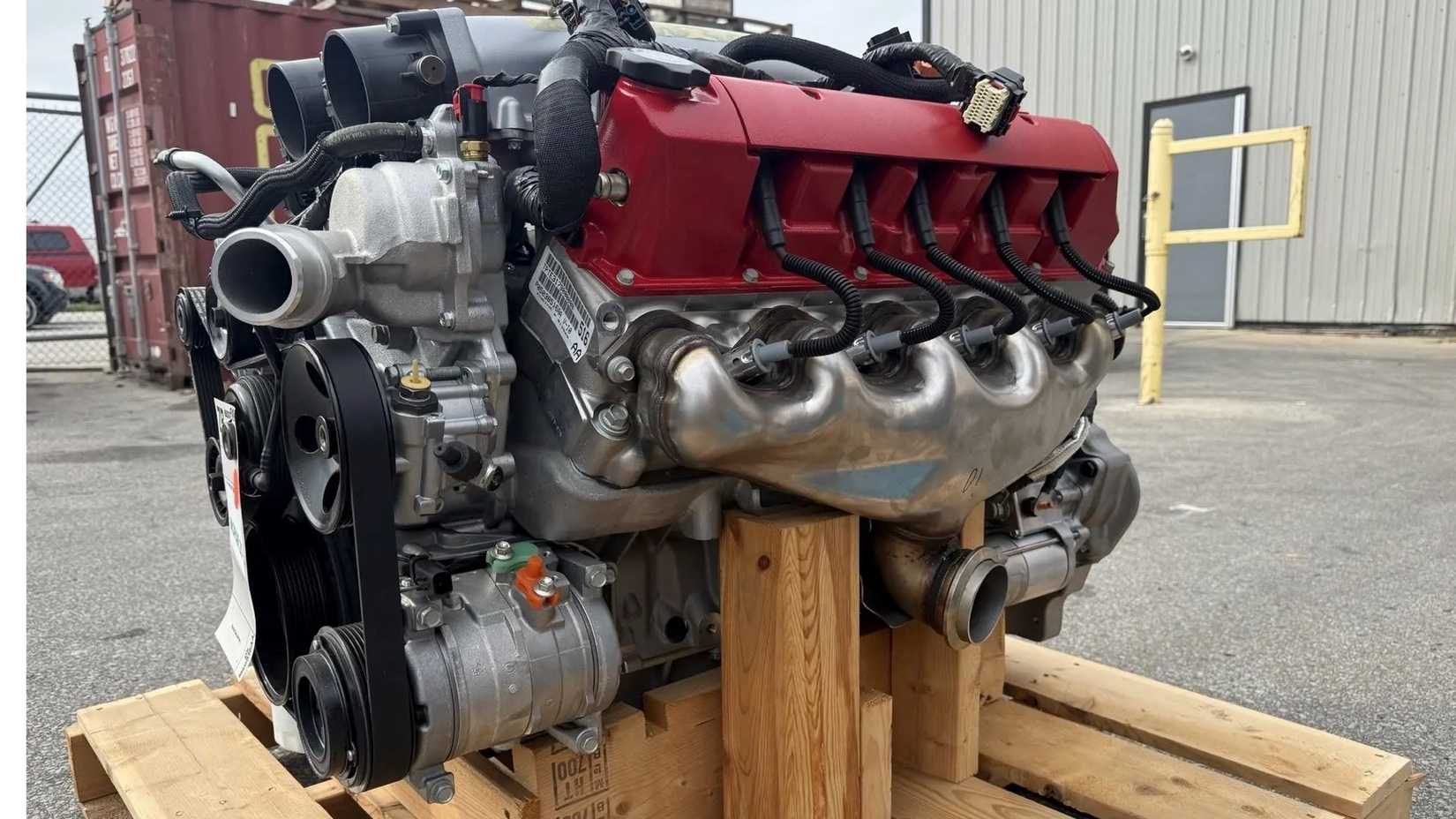 Someone Is Selling A 'New' 2010 Viper V10 Crate Engine