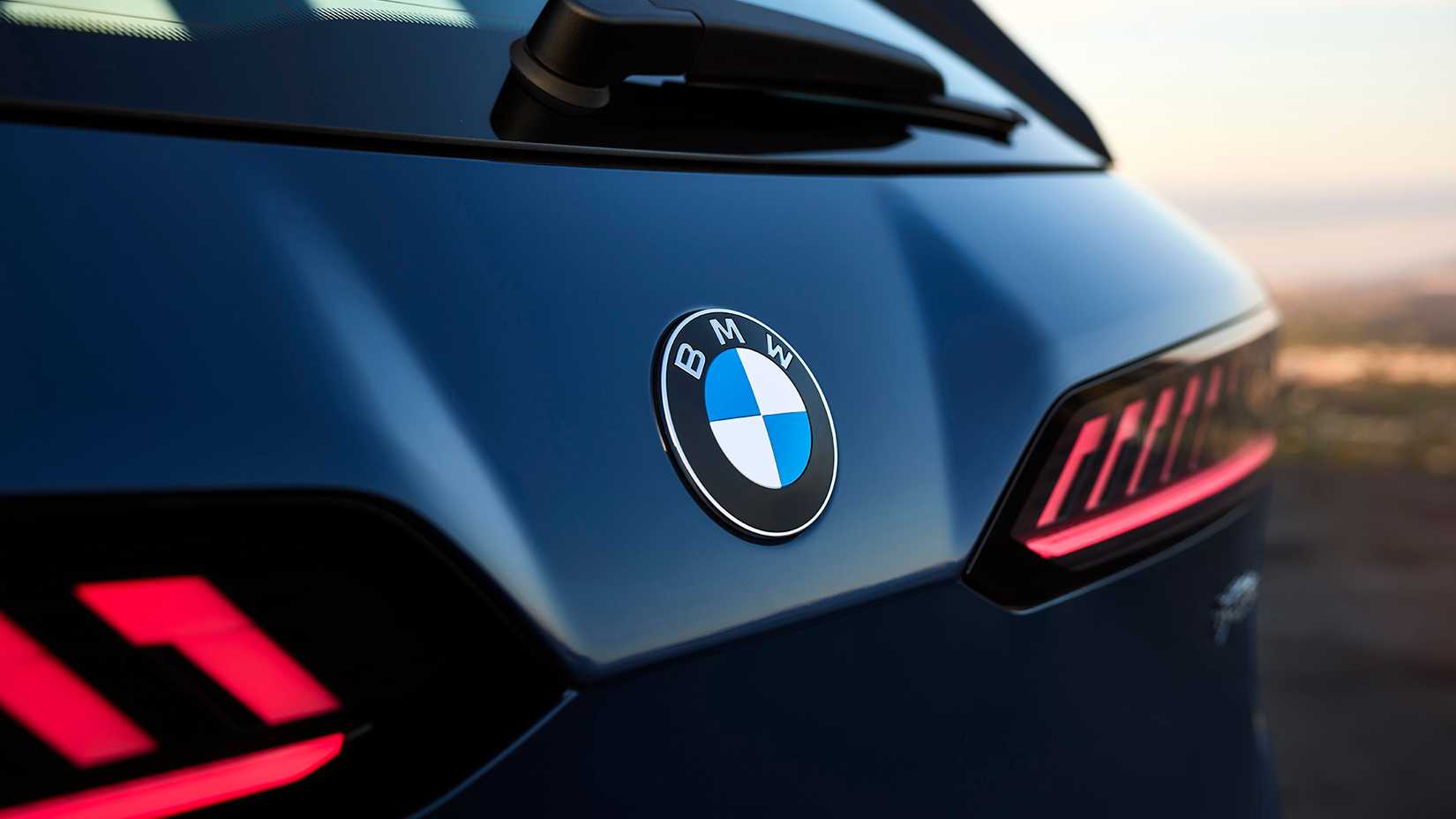 BMW Is Launching A New Logo With Its Neue Klasse Cars