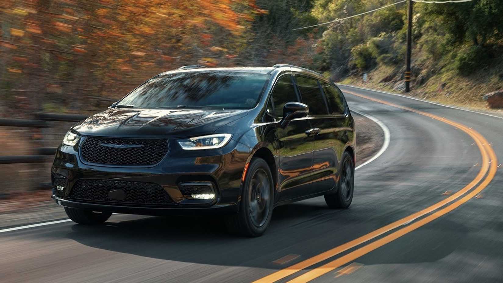 Minivans vs. Crossovers: Debunking the Family Car Myth