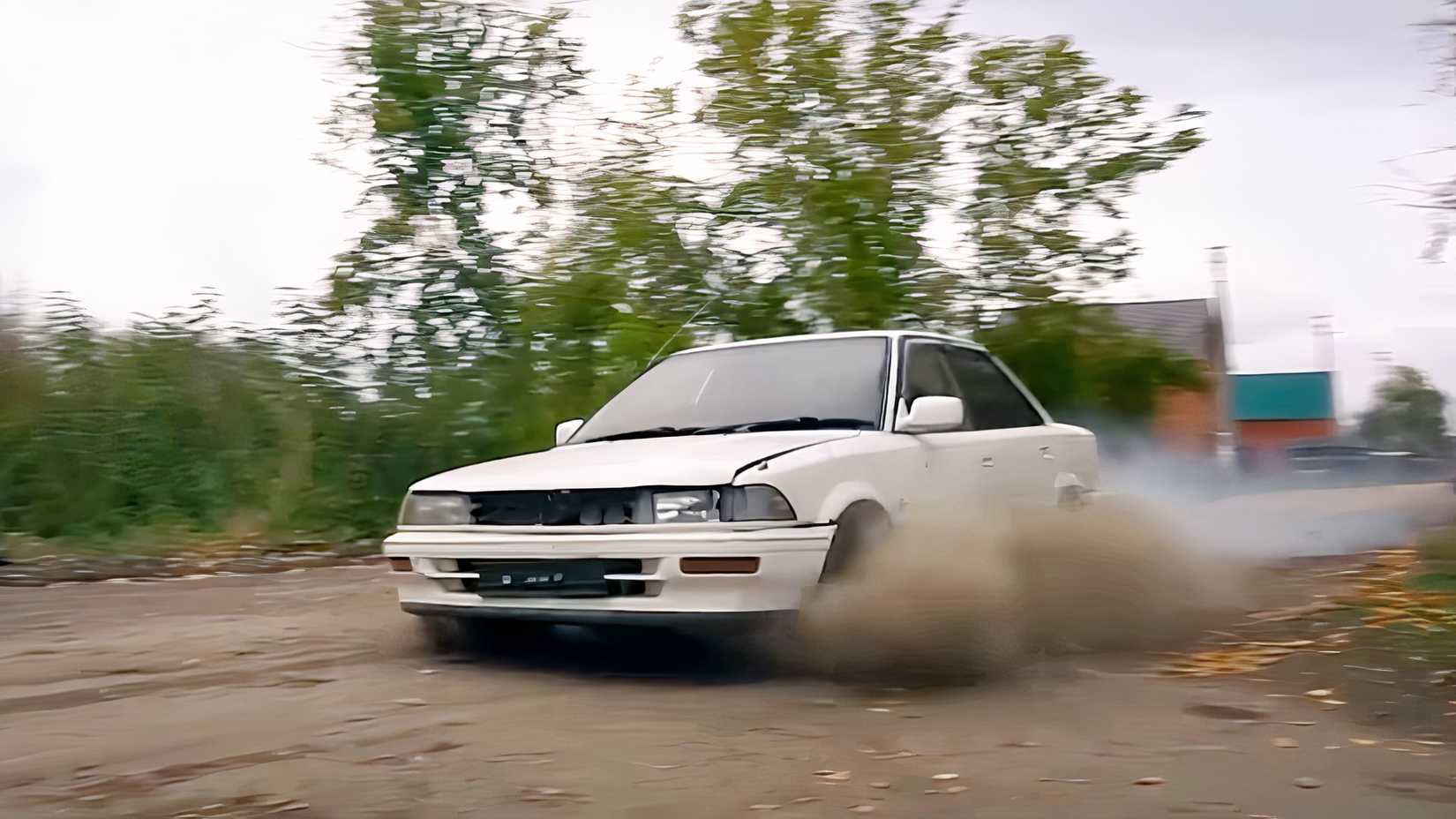 Here's What Happens If You Shift Into Reverse While Driving Forward