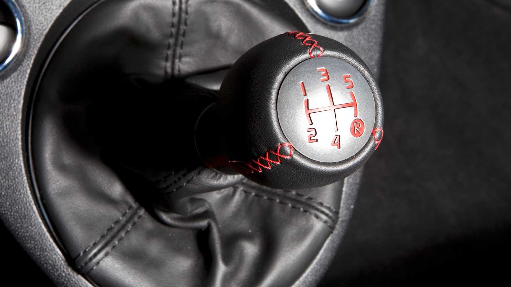 The Fiat 500 Abarth Is Now A Bargain-Priced Hot Hatch