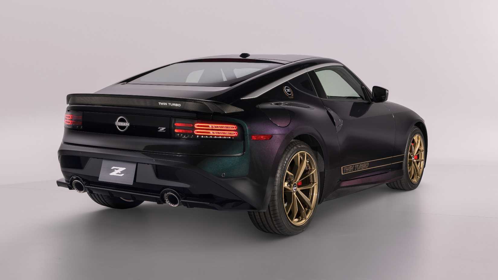 Nissan Z Heritage Edition Blends 1990s 300ZX And GT-R Cues