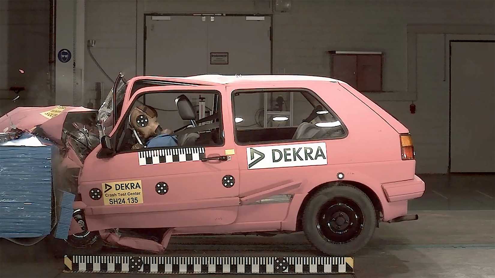 German Safety Group Crashes Old And New VW Golfs To Show Modern Safety