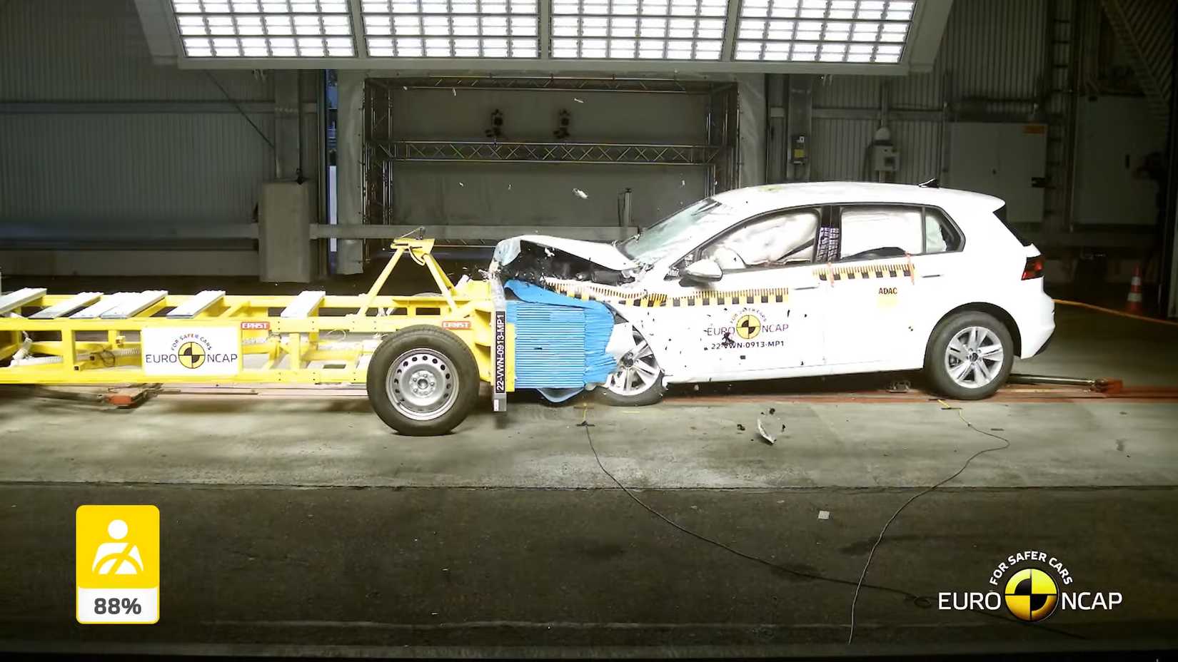 German Safety Group Crashes Old And New VW Golfs To Show Modern Safety