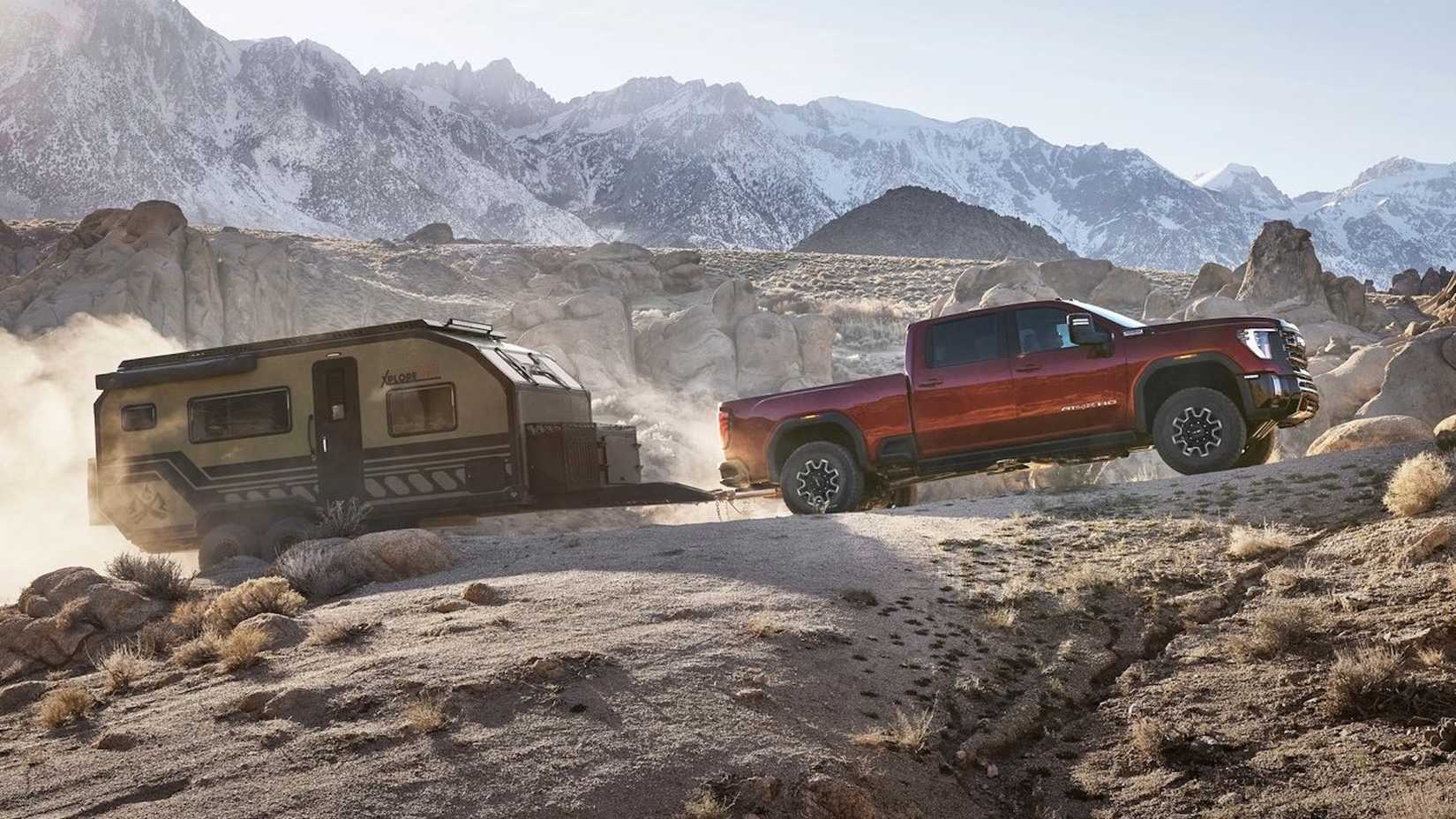 AT4 vs AT4X: Off-Roading GMC Trucks Compared