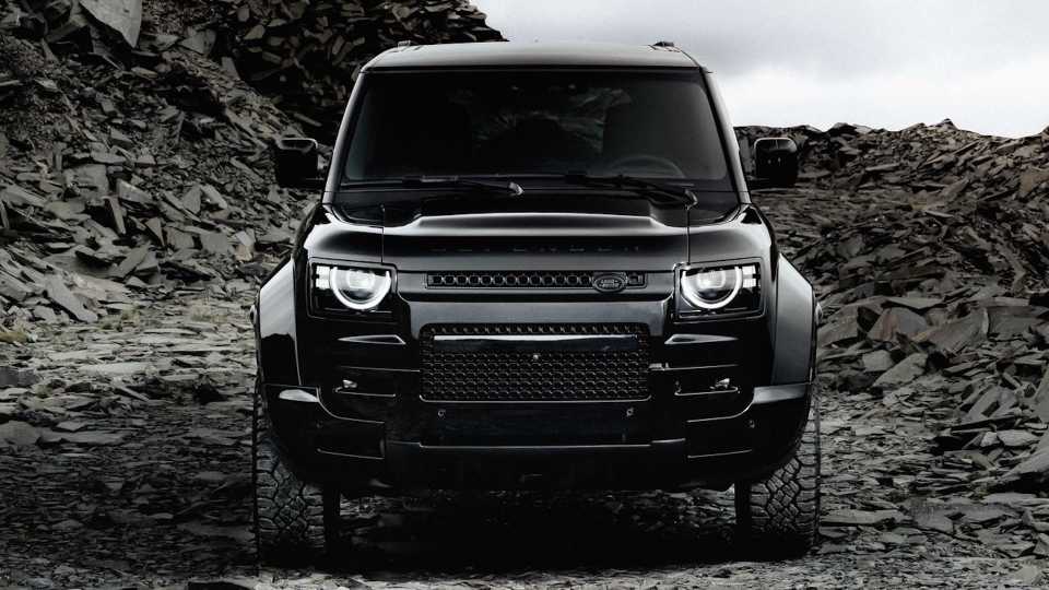 2025 Land Rover Defender OCTA Pricing, Photos & Specs
